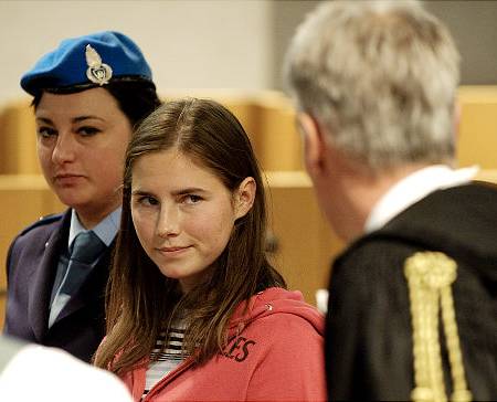 Amanda Knox: storia di un vero rompicapo giudiziario - Auralcrave