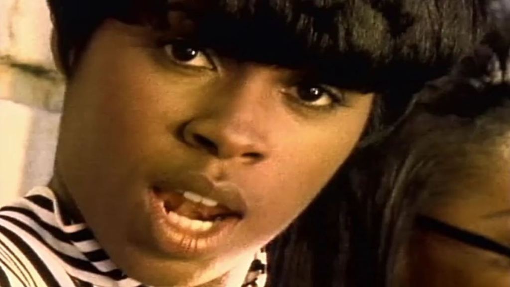 MoKenStef, He's Mine: inside the meaning of the lyrics - Auralcrave