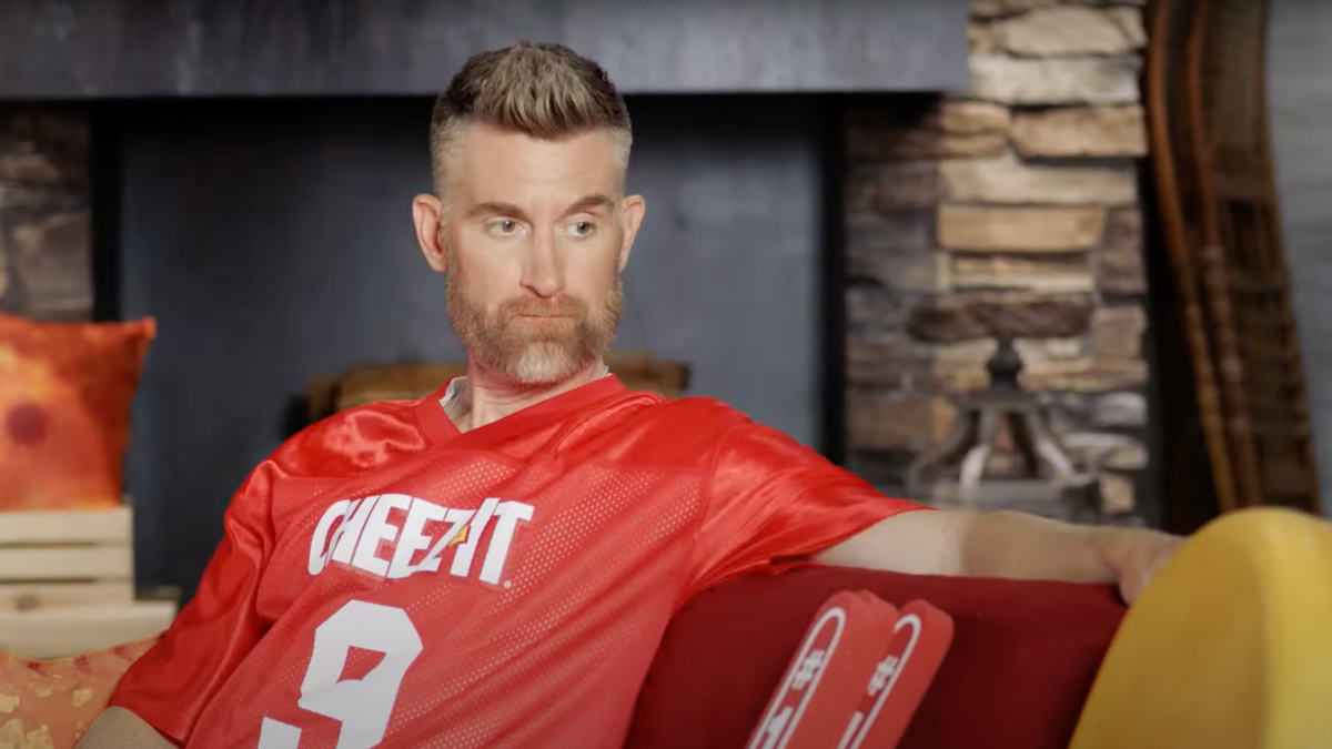 Who's the guy in the Cheez-It Chain commercial? - Auralcrave