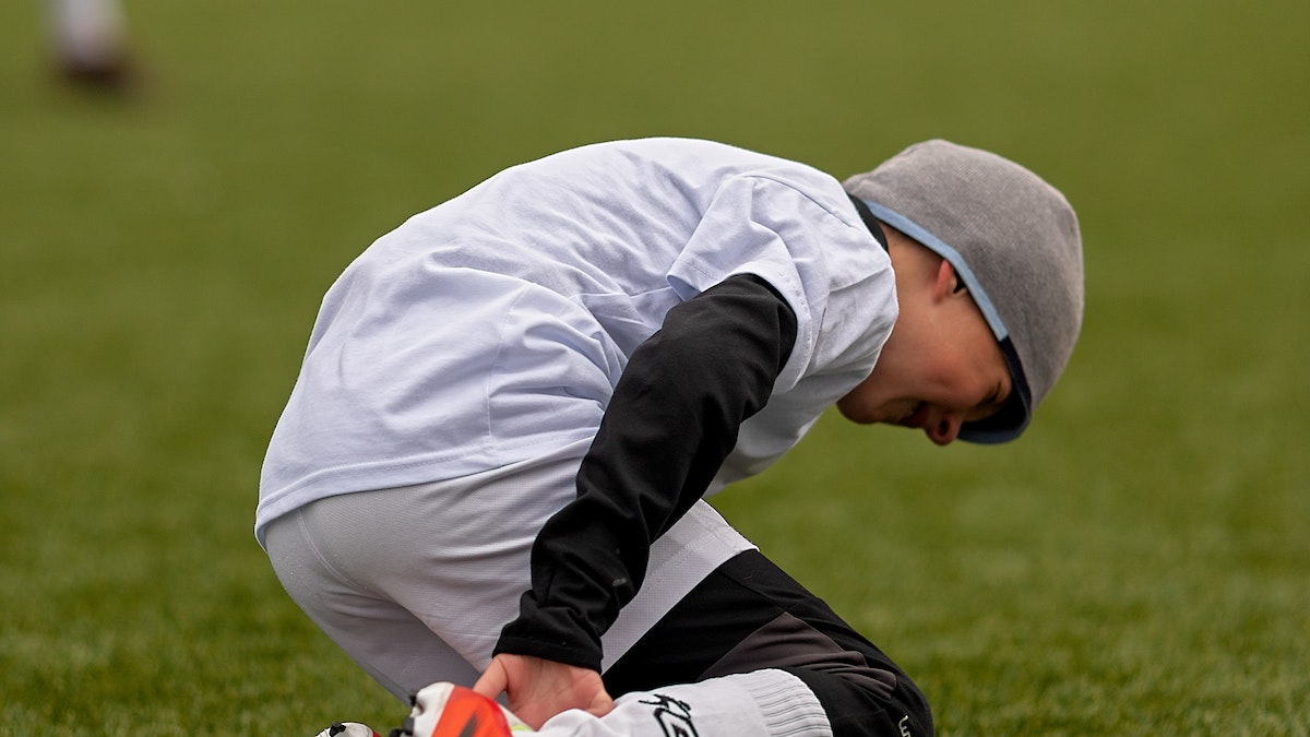 Top 5 ways to prevent football injuries - Auralcrave