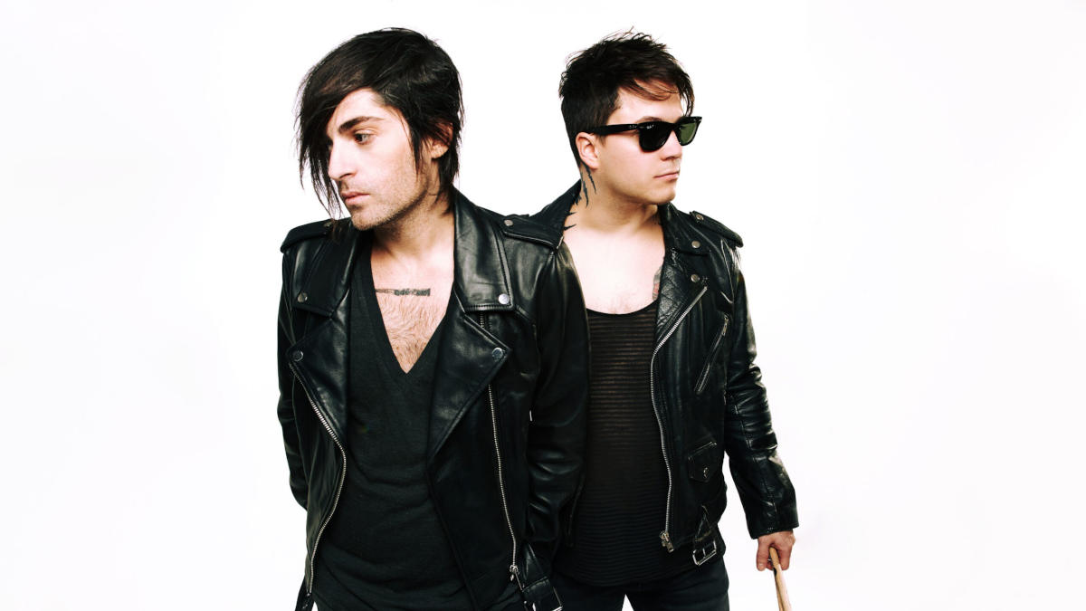 Phoenix Can Die: "Iron Flakes" è il nuovo singolo pubblicato da Emic ...