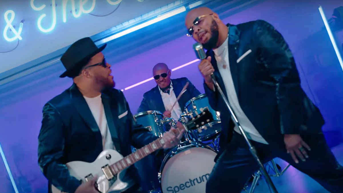 Kevin Fredericks, Ron G & the Spectrum One commercial - Auralcrave