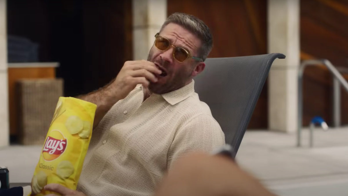 Tom Brady & the 2023 Lays commercial: all football players - Auralcrave