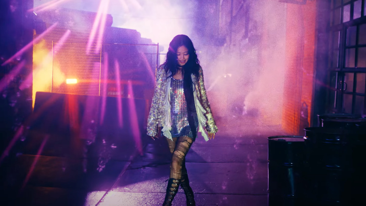 JENNIE & Dua Lipa, Handlebars: the lyrics & meaning - Auralcrave