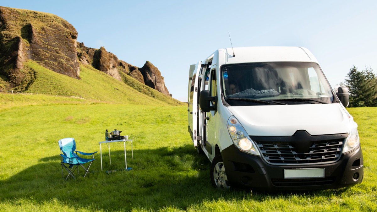 7 Must-Have Accessories For Your Mercedes Sprinter Van - Auralcrave